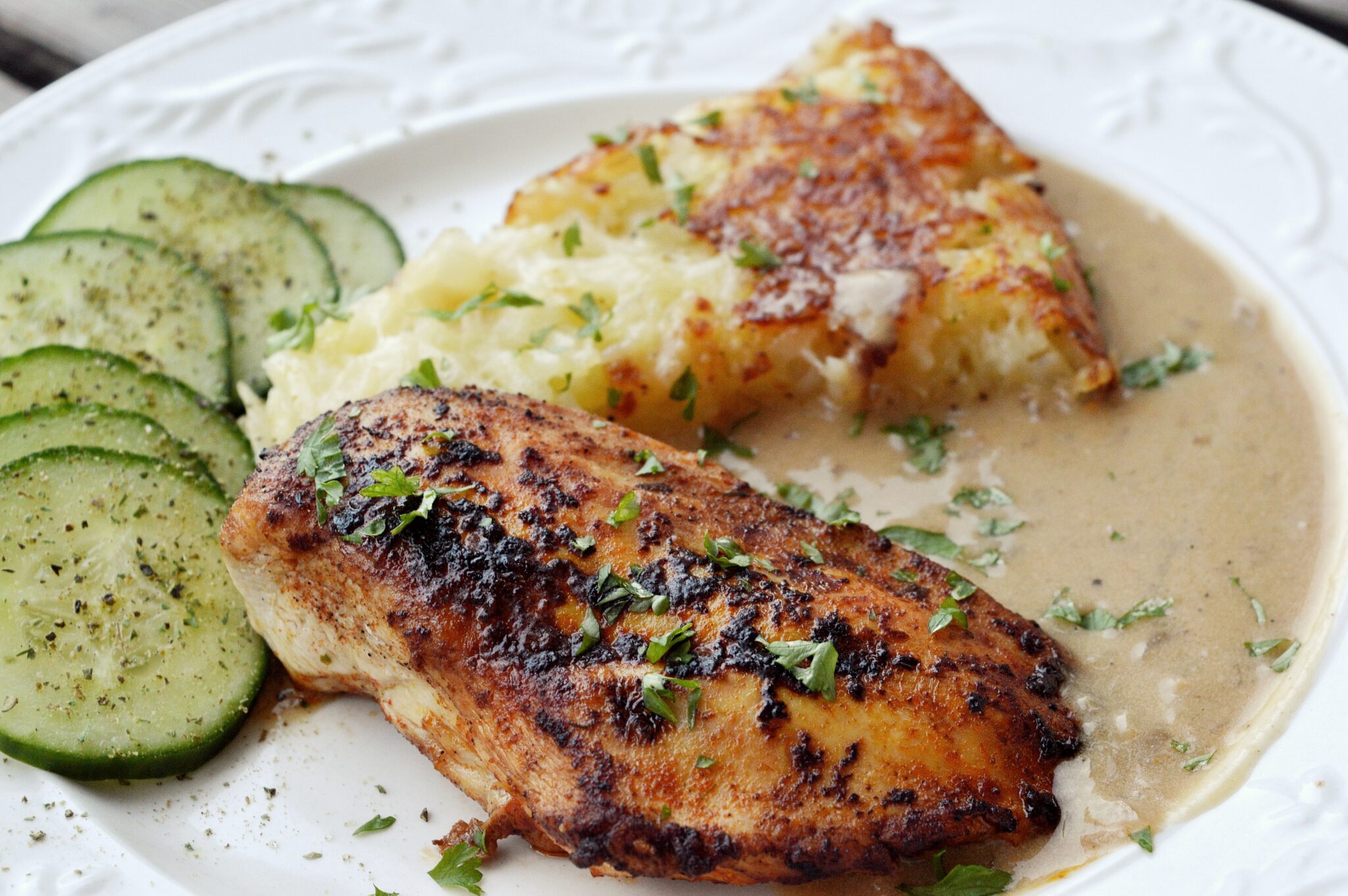 Stekt kyckling med rösti & skysås