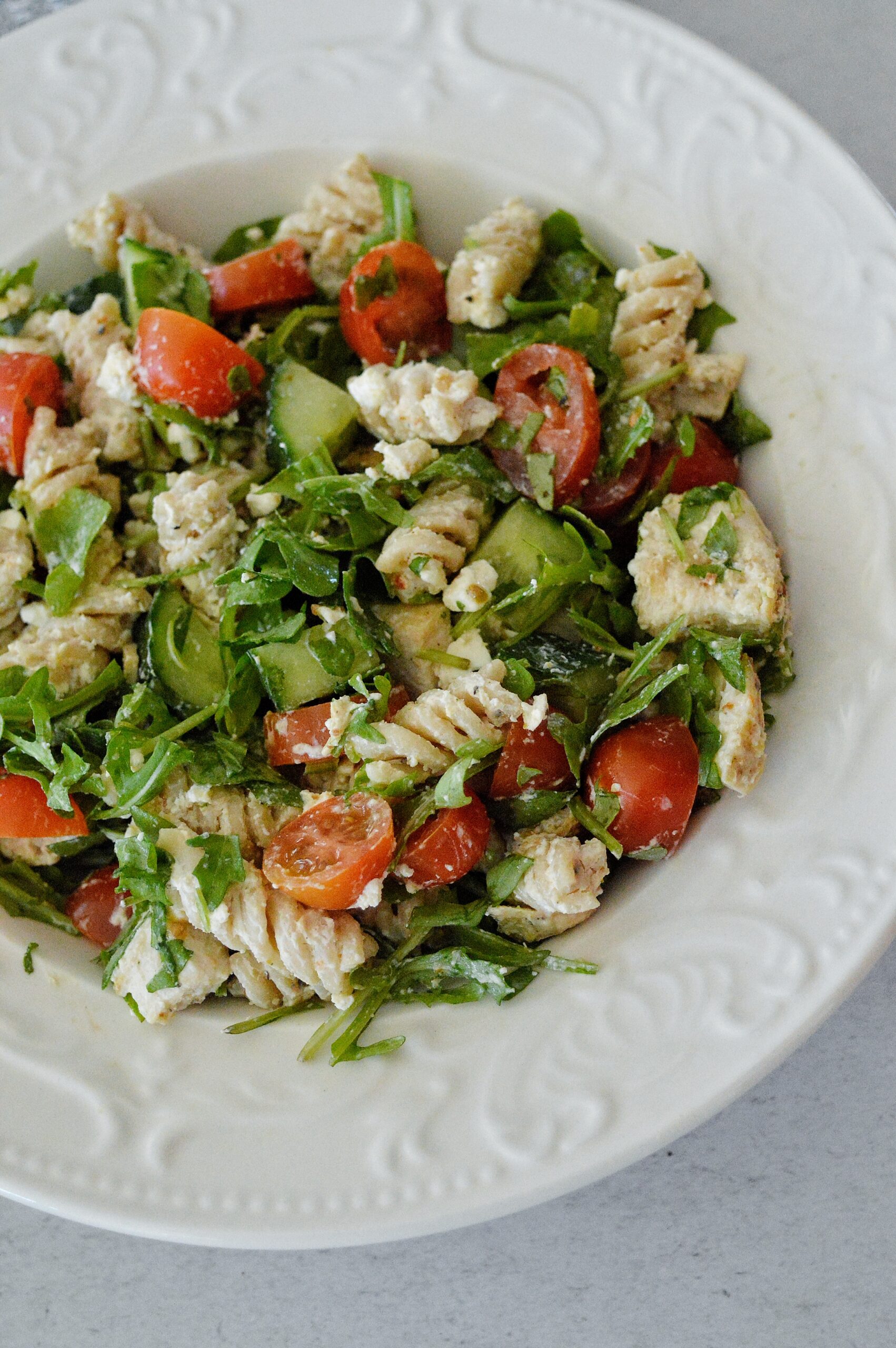 Krämig pastasallad med kyckling & ruccola